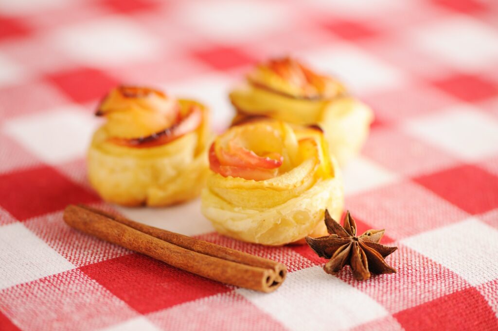 Apple pie pops - Cook With Brenda Gantt