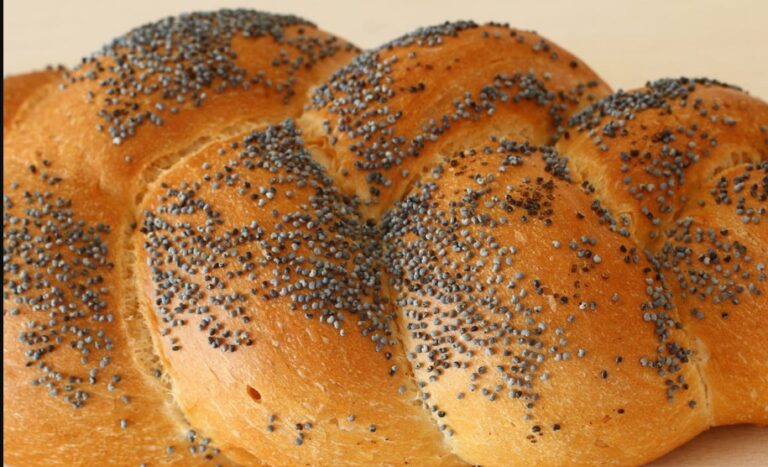 WHOLE WHEAT CHALLAH WITH RAISINS - Cook With Brenda Gantt